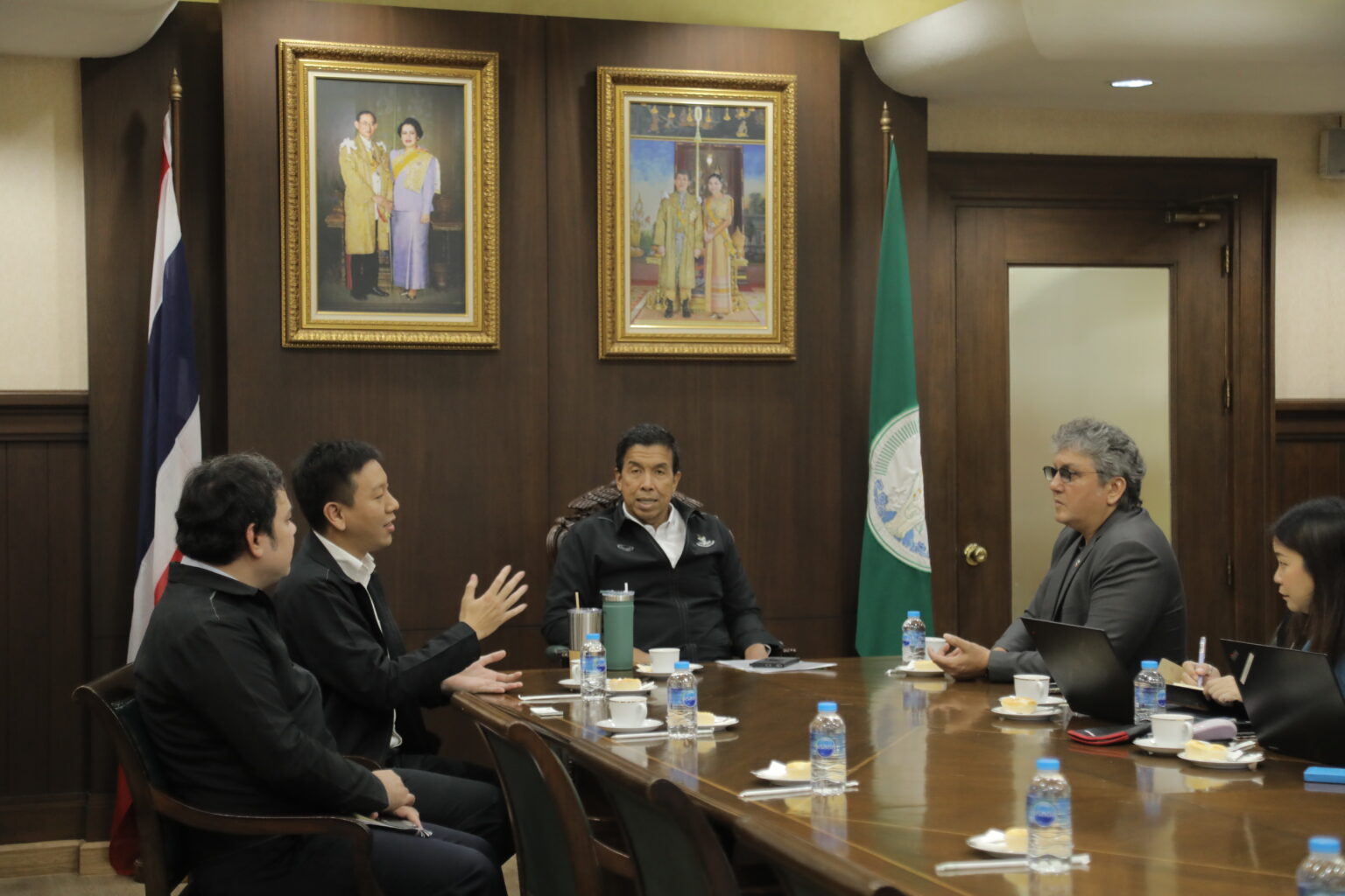 สมาคม D-Tech เข้าพบ คุณชัชชาติ - D-TECH The Digital Technology ...